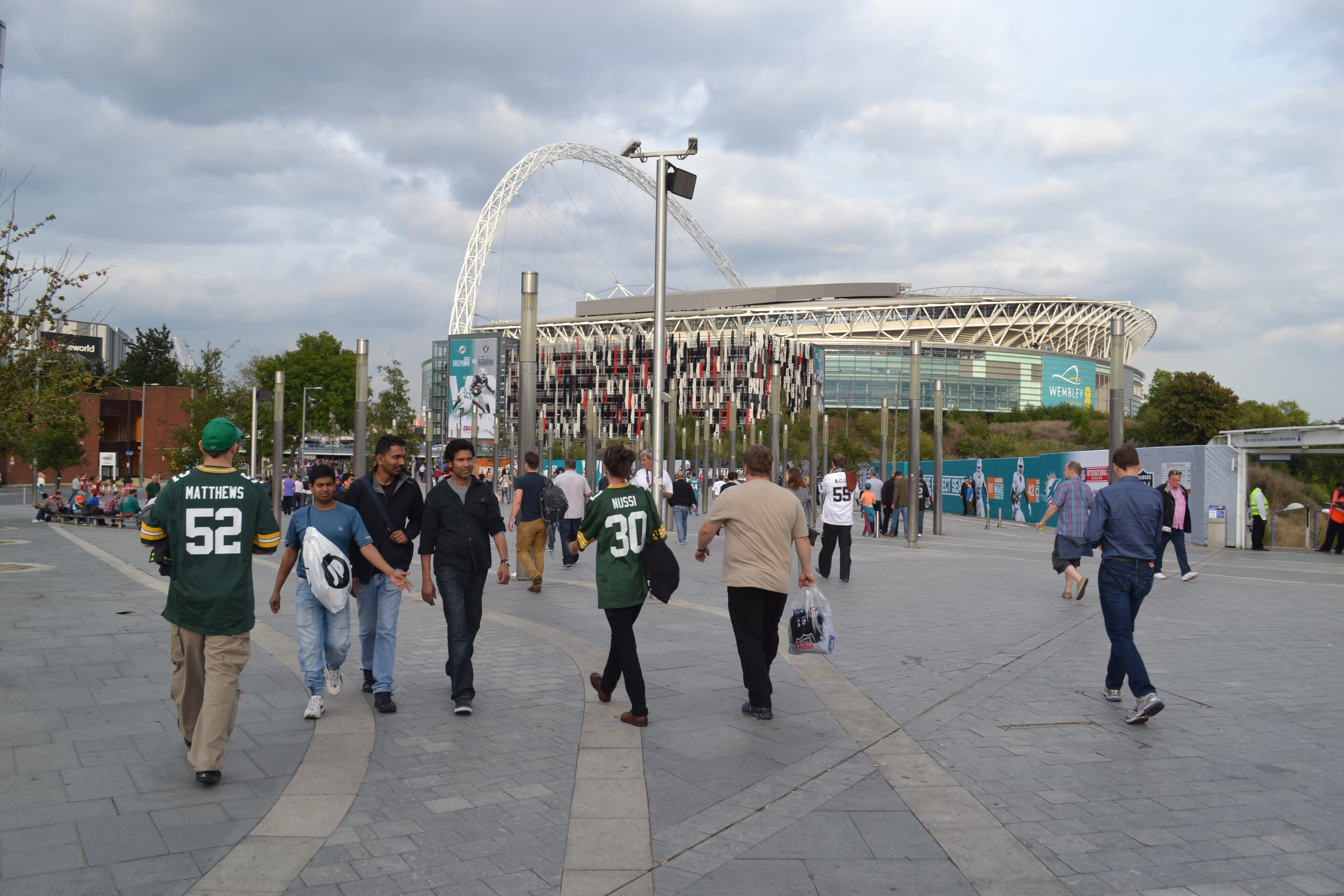 The Ultimate Guide to the NFL London Game Day Experience