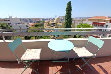 T3 Avec Balcon, Proche Plage De Cagnes-sur-mer - Saint-Laurent-du-Var