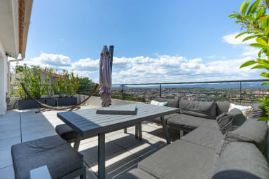 House 5p With Garden In The Heart Of Saint-raphaël - Saint-Raphaël