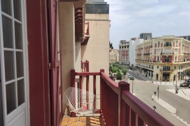 Apartment With Balcony 2 Steps From The Beach - Biarritz