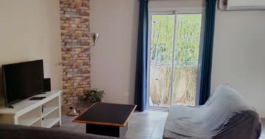 House With Garden And Parking - Close To Beaches - Toulon