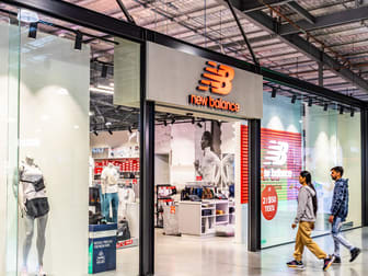 Shop & Retail Property For Sale in District Outlet Centre, 22-24 Nobby ...