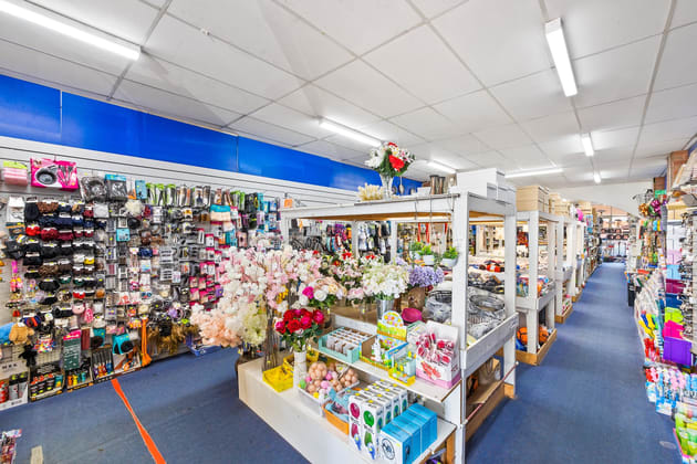 Shops 27, 28 & 30 The Stables Shopping Centre, Mill Park VIC 3082 ...