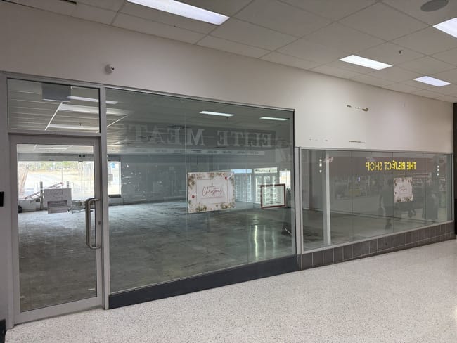 Shop & Retail Property For Lease in Shop 22/48 Hardwick Cres, Holt ACT ...
