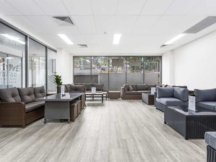 Shop & Retail Property For Lease in Shop 4/9-13 Birdwood Avenue, Lane ...