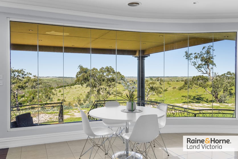 Rural & Farming Property For Sale in 125 Loemans Road, Bulla VIC 3428 ...