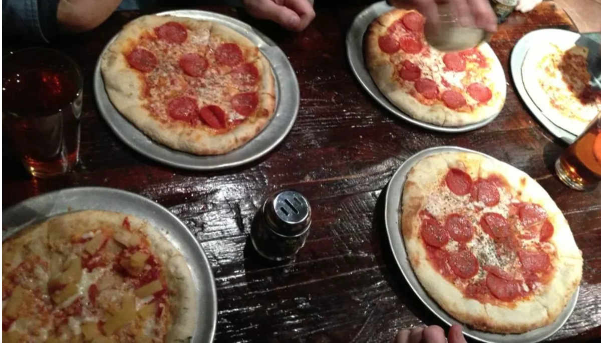 Where to Get Free Food at Bars in NYC