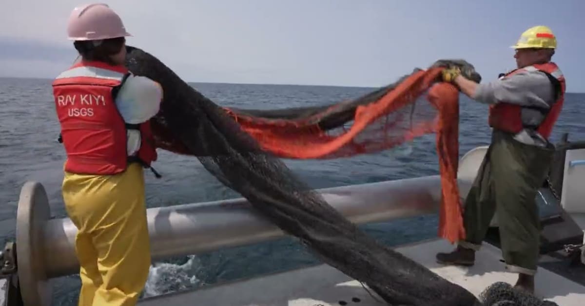 DISCOVERING | Behind the Scenes on the Kiyi; Lake Superior's Research ...