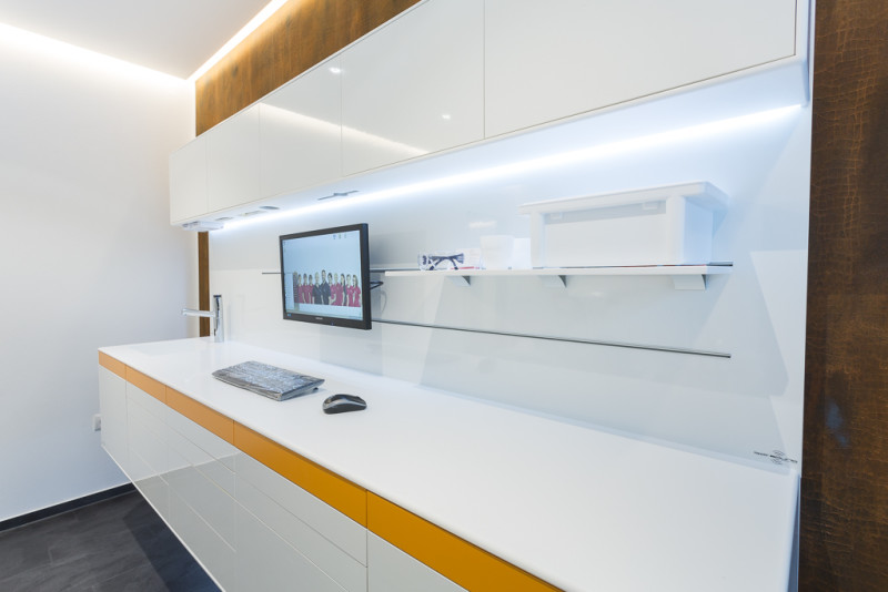 Dr. med. dent. Tim Nolting MSc in 57258 Freudenberg Ästhetische ...