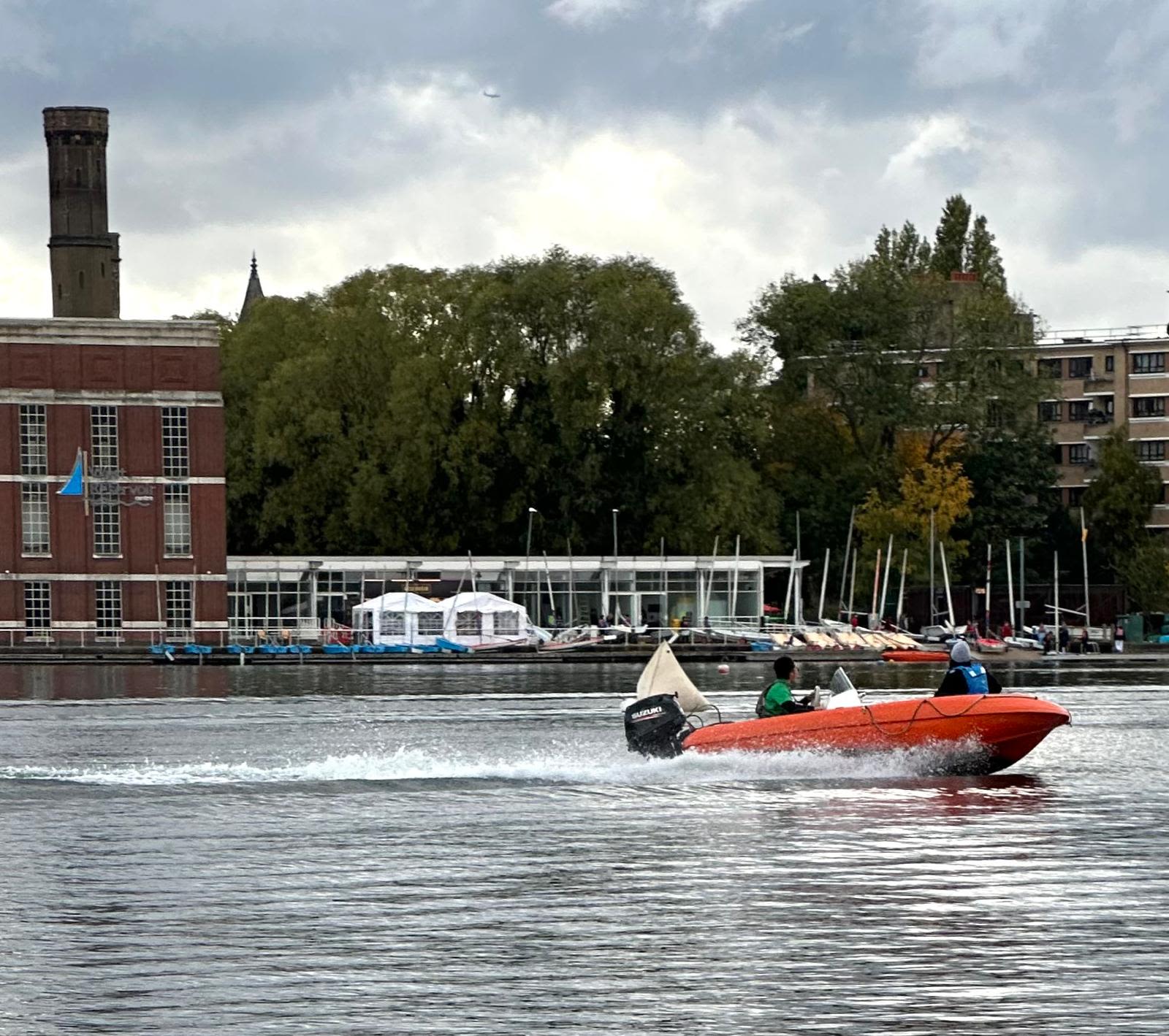 Powerboating | West Reservoir Centre, Hackney
