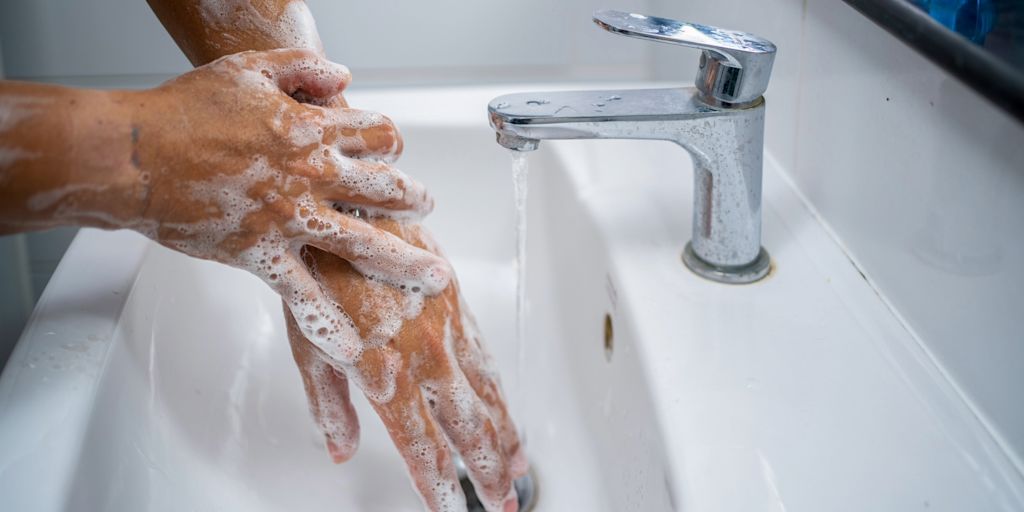 Preventing infections when living with PI - Sharecare