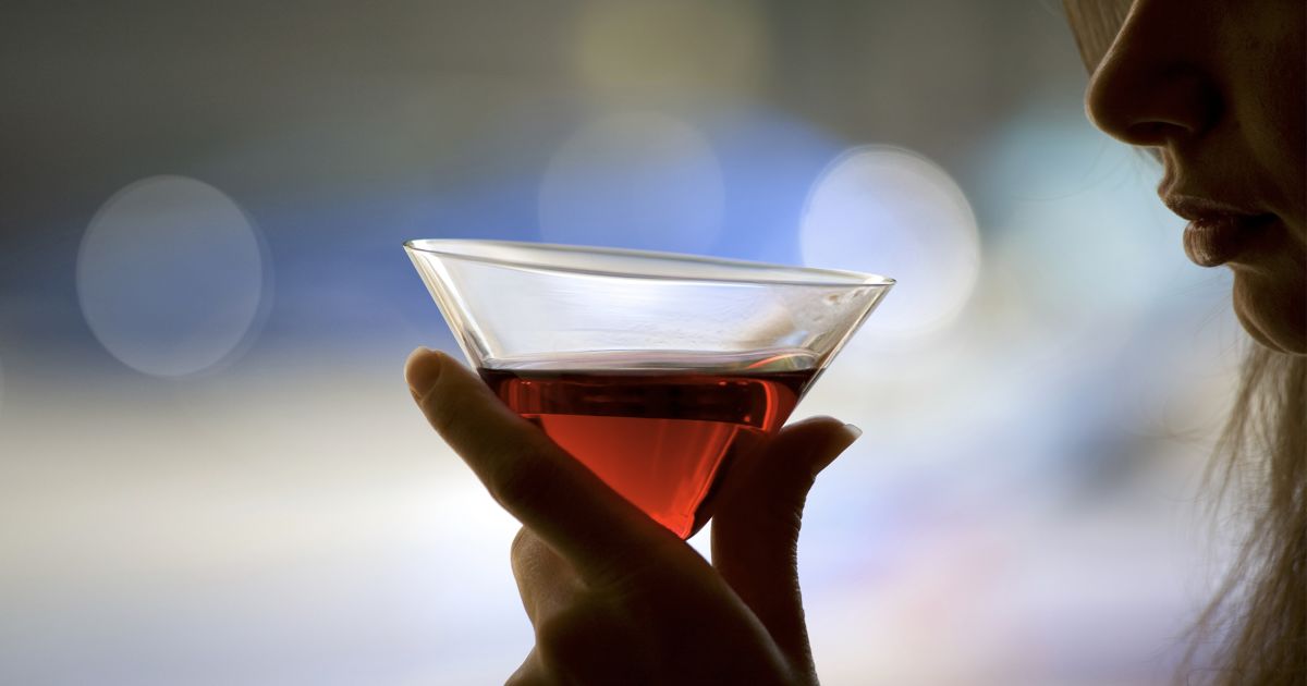 How alcohol affects women's health - Sharecare